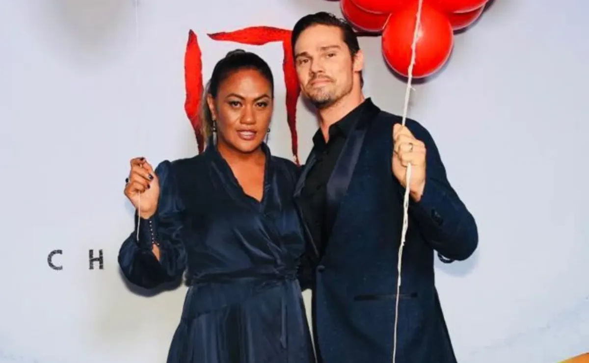 Jay Ryan Relationship