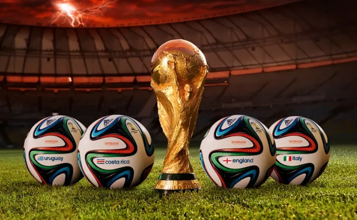 Brazuca Ball Wallpaper Ronaldo