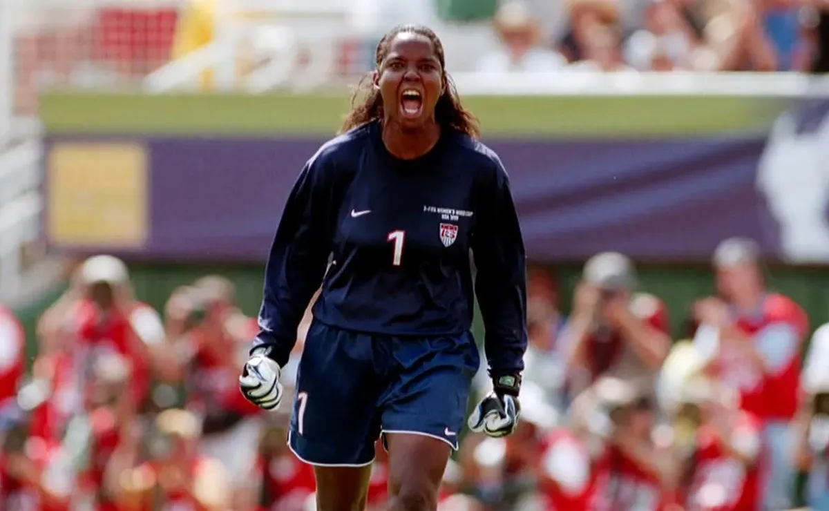 Briana Scurry Saves