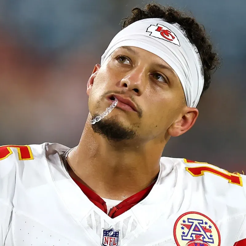 Rob Gronkowski Ignites the NFL World With Explosive Defense of Patrick ...