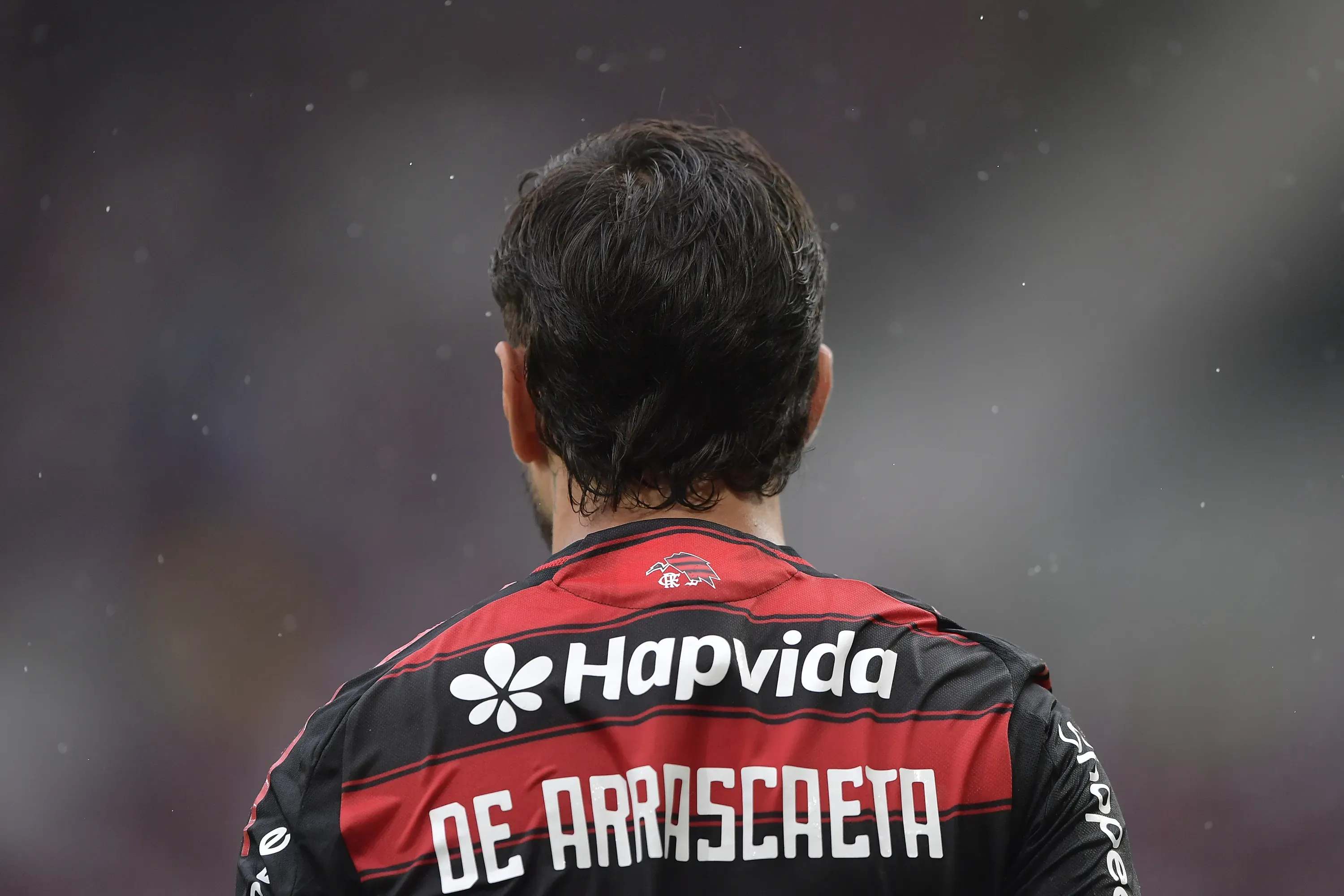 Alex Sandro exalta Arrascaeta e diz que ele joga em qualquer time