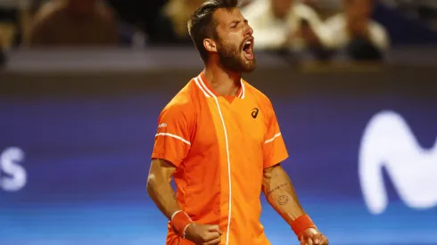 Corentin Moutet calienta el partido ante Nicolás Jarry en Roland Garros