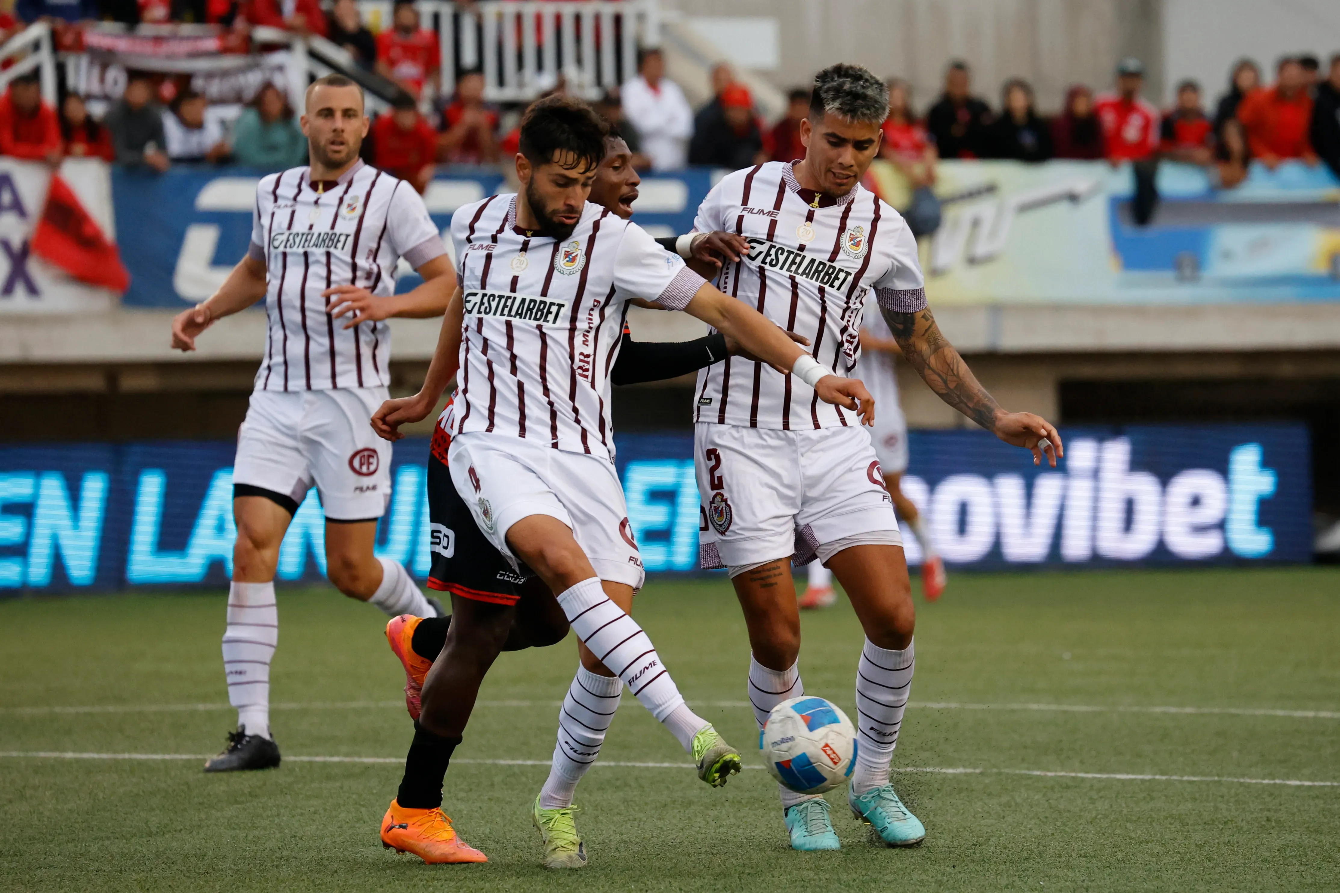 La postura de Colo Colo con Francisco Salinas y Jeyson Rojas - DaleAlbo