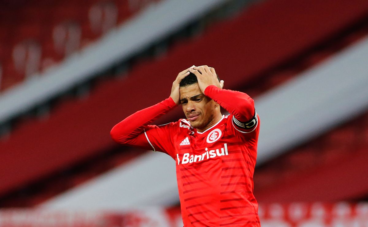 Rival do Internacional pode contratar Taison: "Está sendo avaliado ...