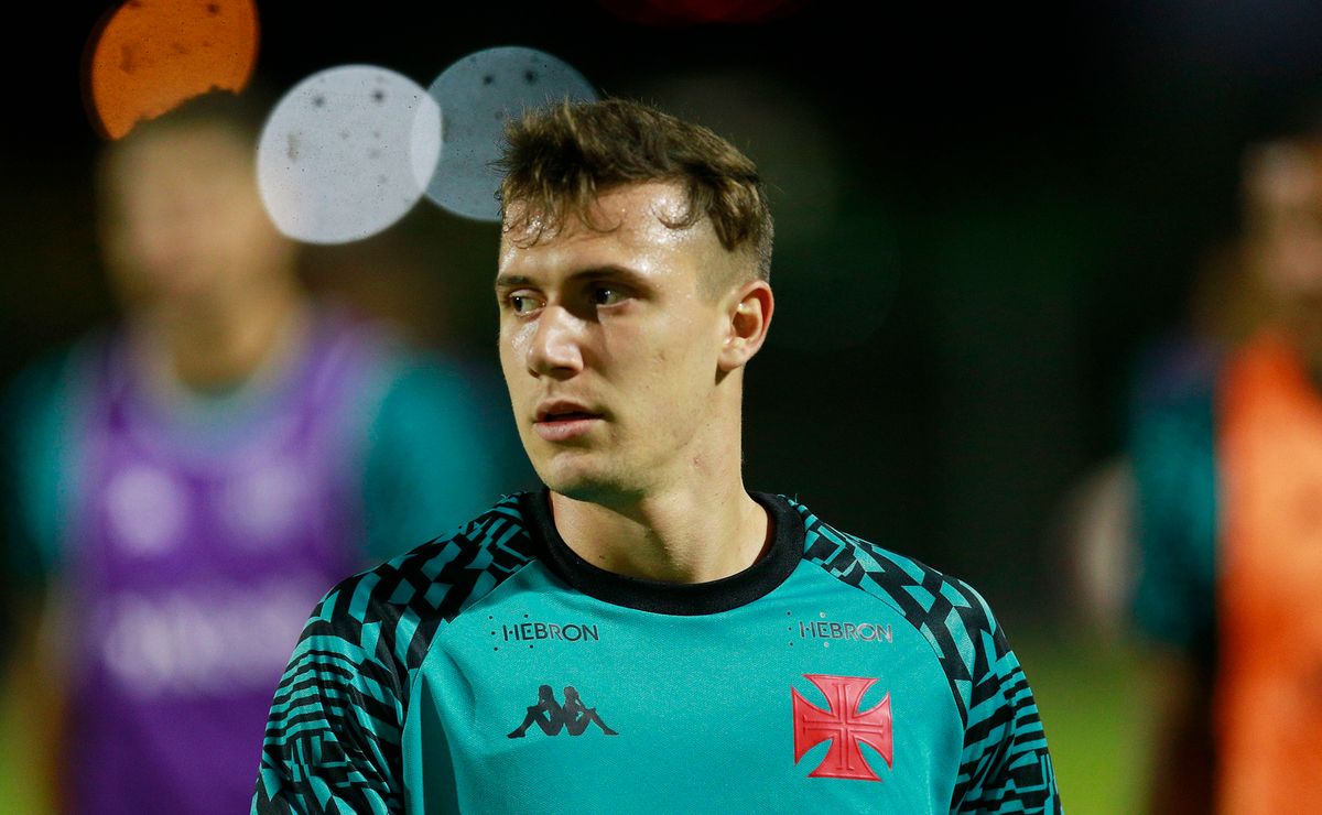 "Tem me ajudado muito aqui"; Lucas Piton surpreende e revela fator ...