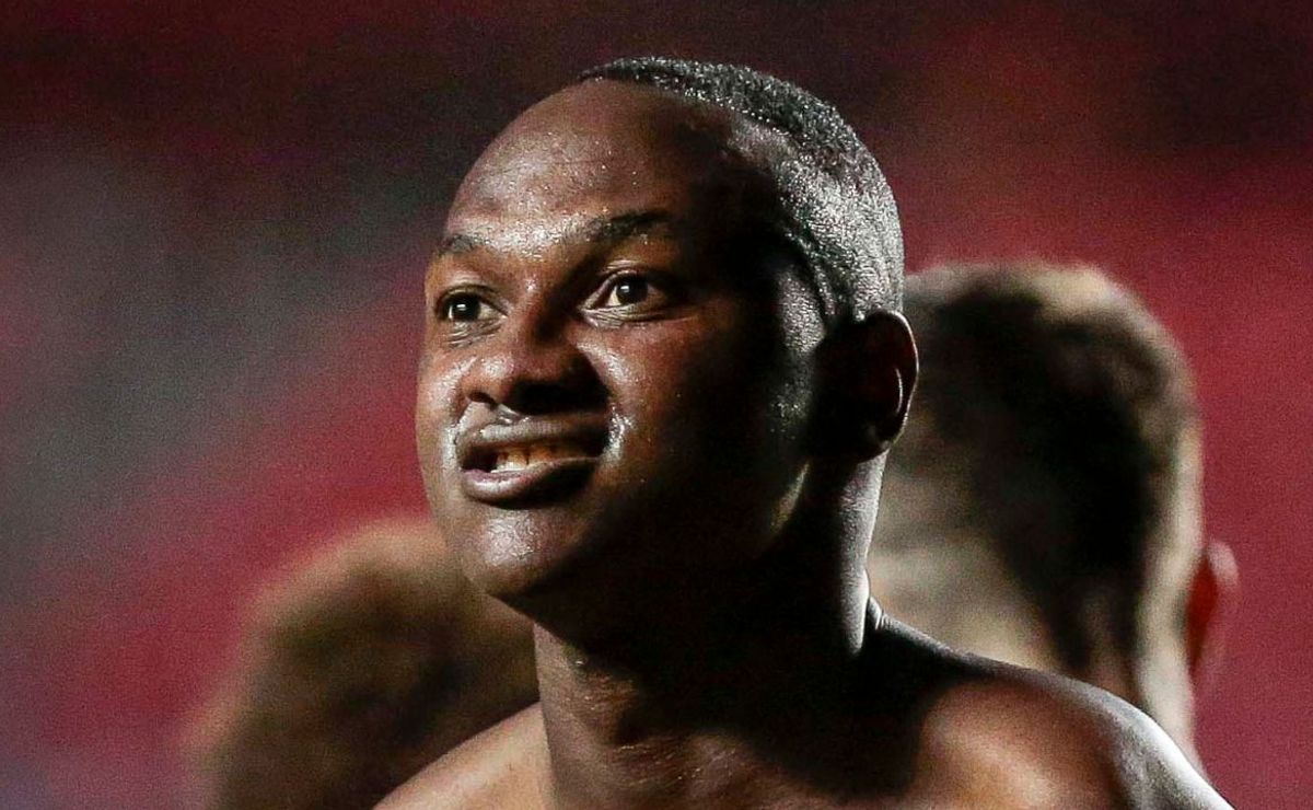 “Sassá aparece feliz da vida”; Athletic promete ‘bicho’ para churrasco ...