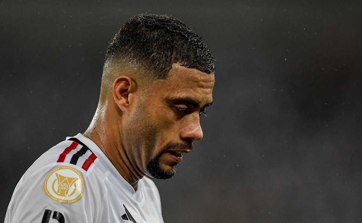 "Joga um absurdo"; Torcida esquece Wellington Rato e 'se encanta' com ...