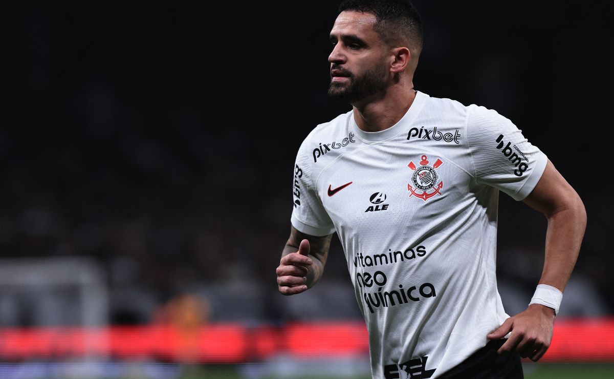 "Alteração gerou dúvidas e algumas críticas da Fiel"; Renato Augusto ...