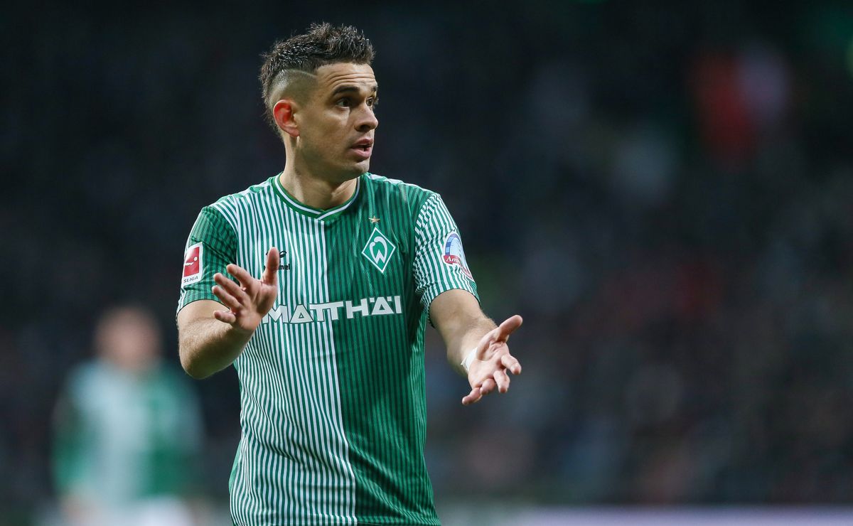 Diretoria se pronuncia oficialmente sobre chance de Borré no Internacional