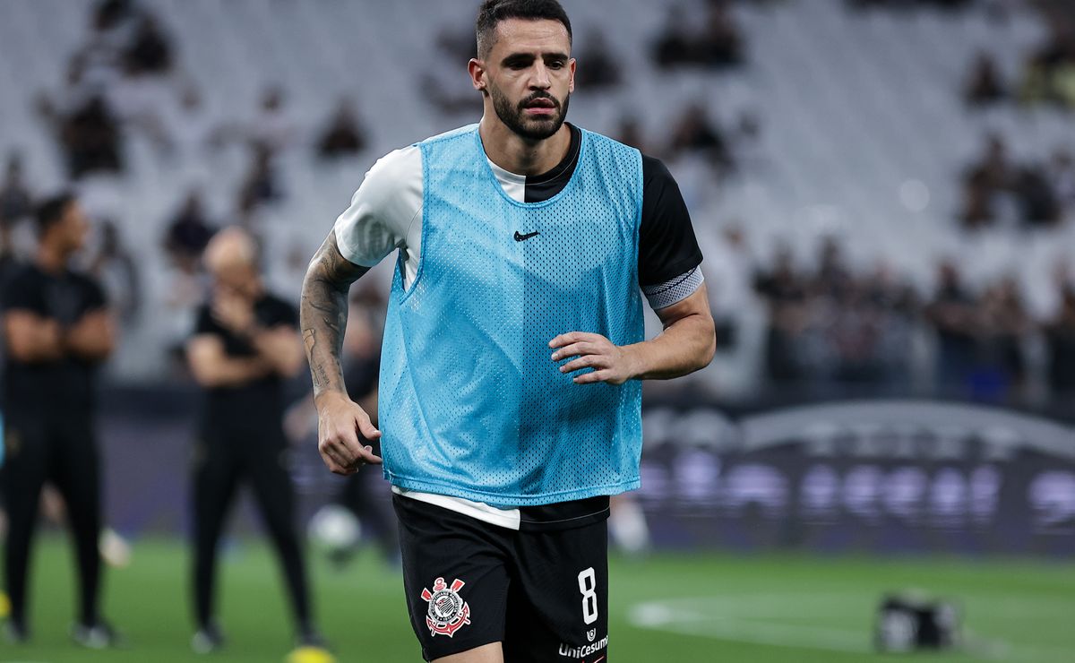 Renato Augusto abre o jogo e manda a real sobre trabalhar com Diniz