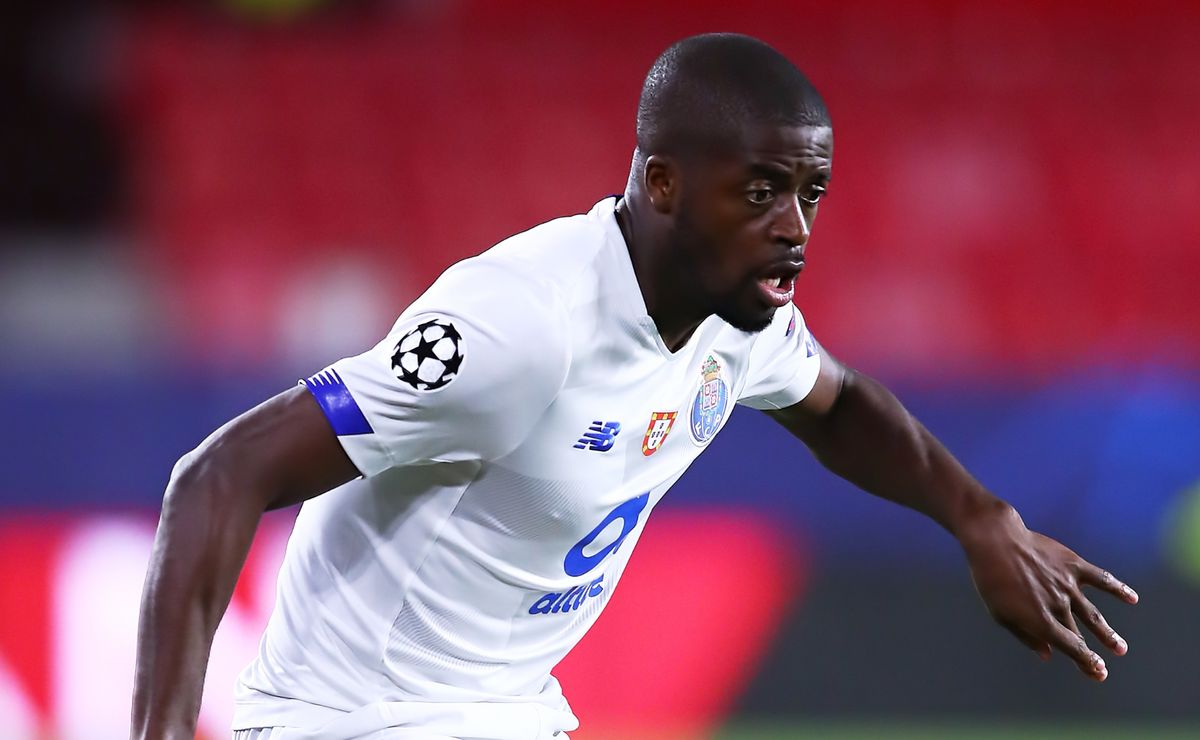 Setorista do Granada ‘expõe defeitos’ de Wilson Manafá, futuro jogador ...