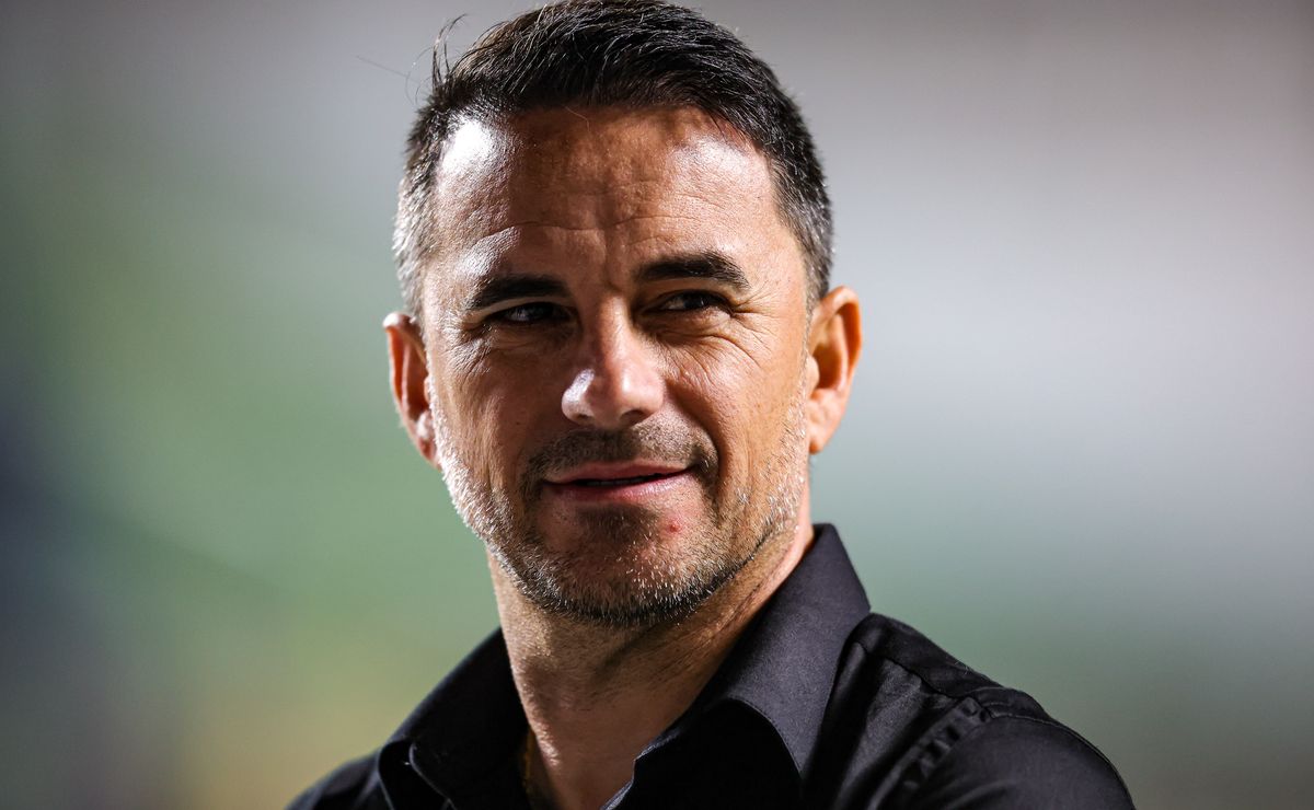 Rodrigo Caetano confirma possível saída de Pavón e Atlético-MG já tem ...