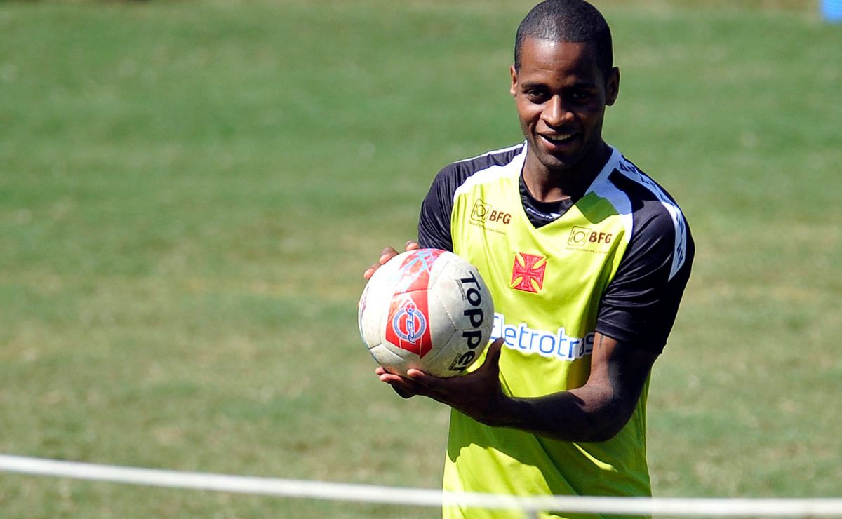 Dedé revela importância da torcida do Vasco em sua carreira