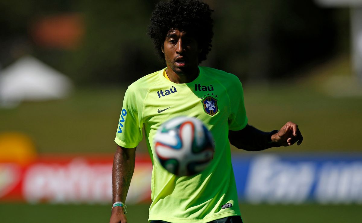 Dante lamenta não ter recebido propostas do Bahia