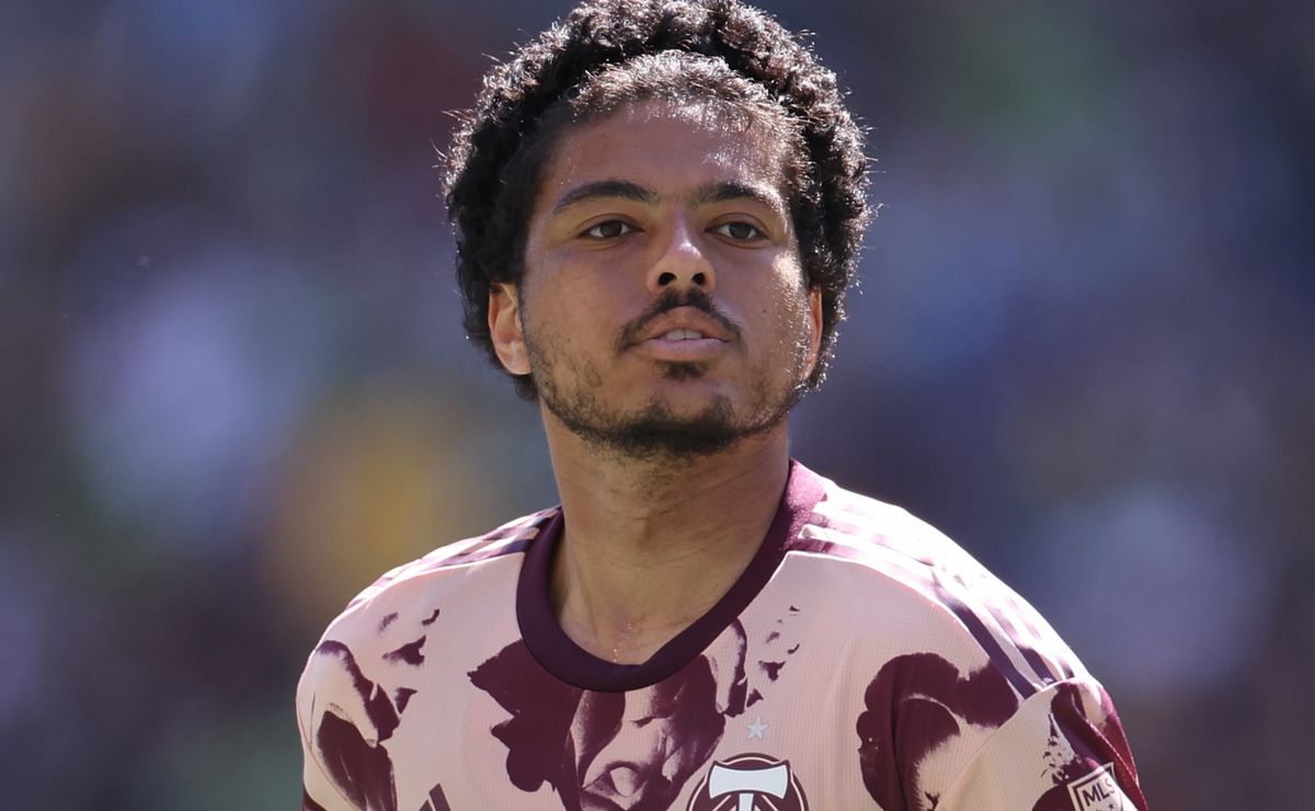 Ex-Vasco, Evander admite interesse do Flamengo