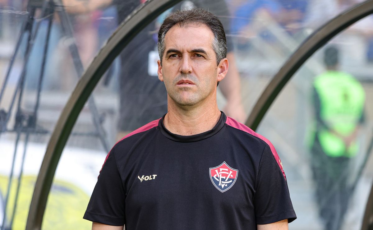 Ceará acerta a contratação de Léo Condé