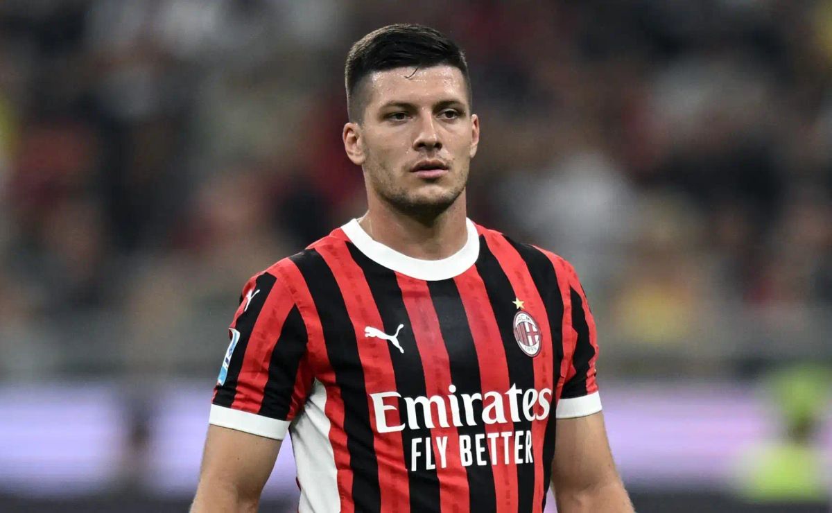 Botafogo negocia com Luka Jovic para ser substituto de Igor Jesus