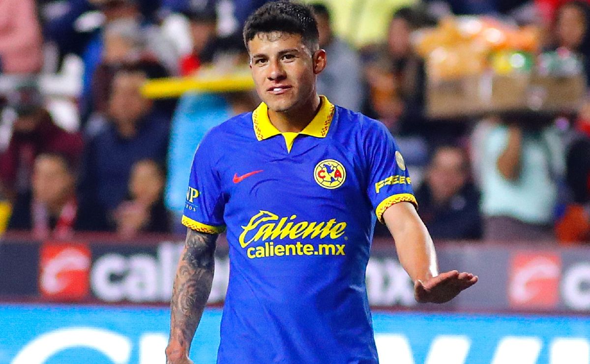 Illian revela quien es su mentor en el América - Aguilas Monumental