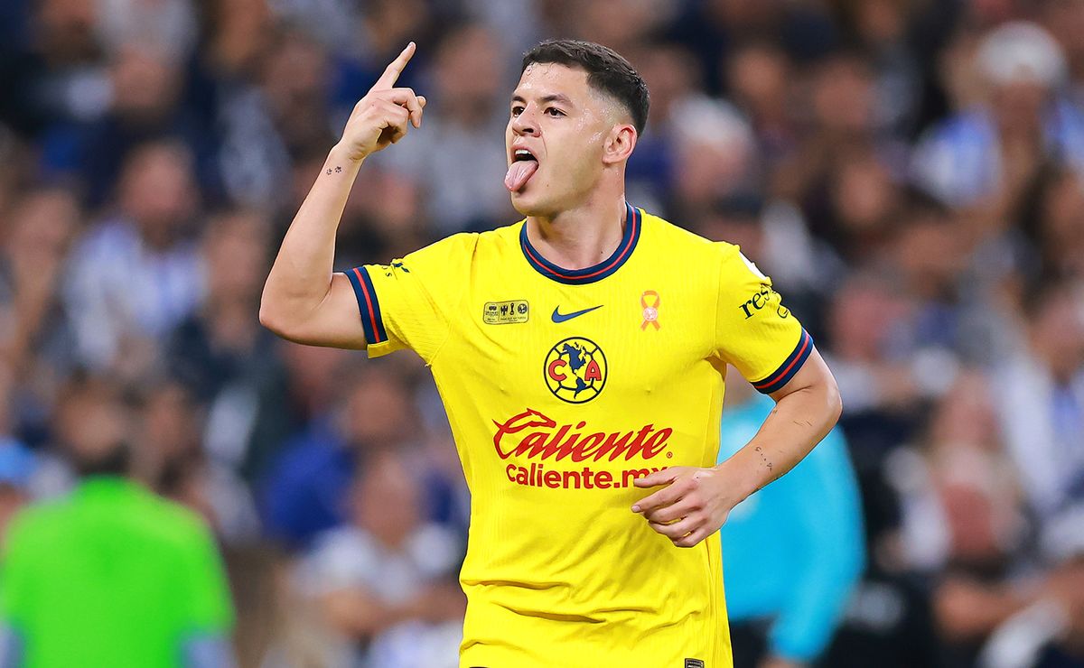 DT de Racing reveló un detalle clave sobre el futuro de Richard Sánchez