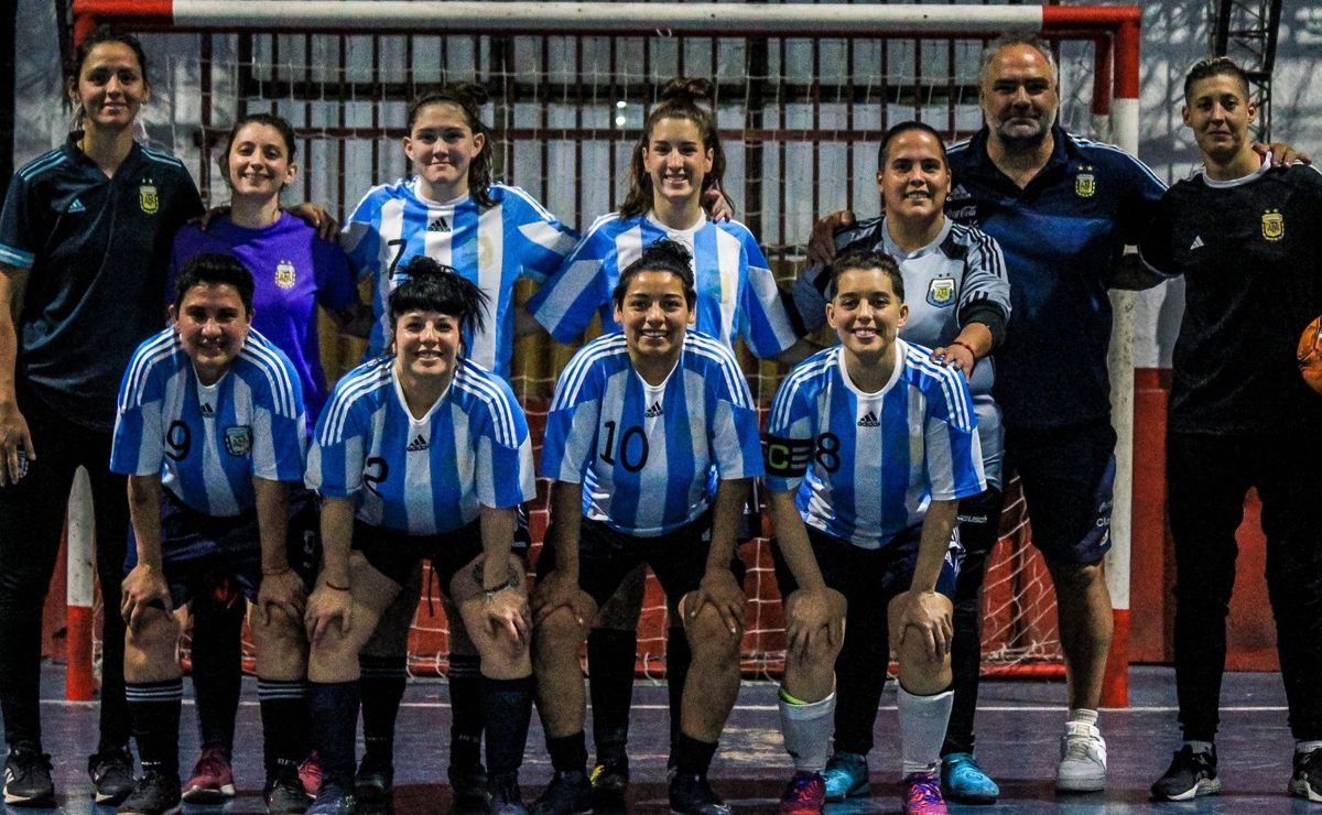 Quiénes son Las Castoras del futsal femenino y cómo ayudarlas - Bolavip ...