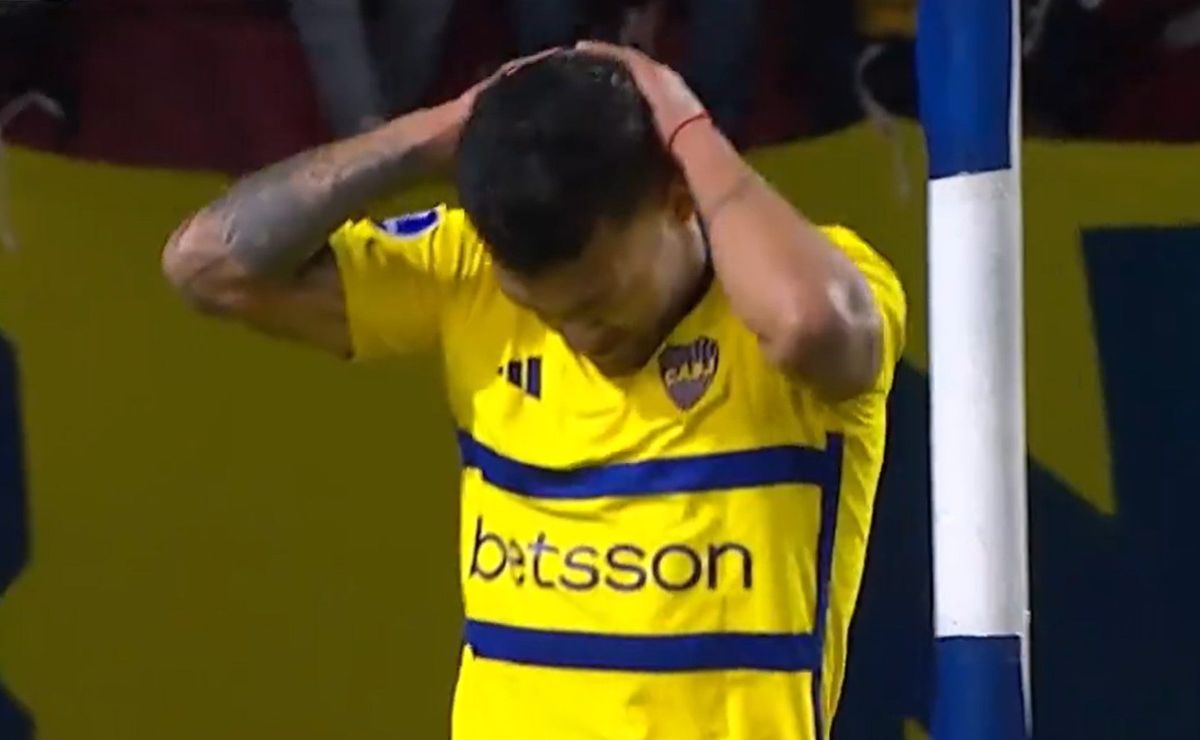 Lucas Janson fue directo al rústico: increíble gol que erró en Boca ...