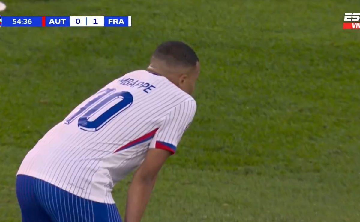 VIDEO | El insólito gol errado por Kylian Mbappé en el Francia vs ...