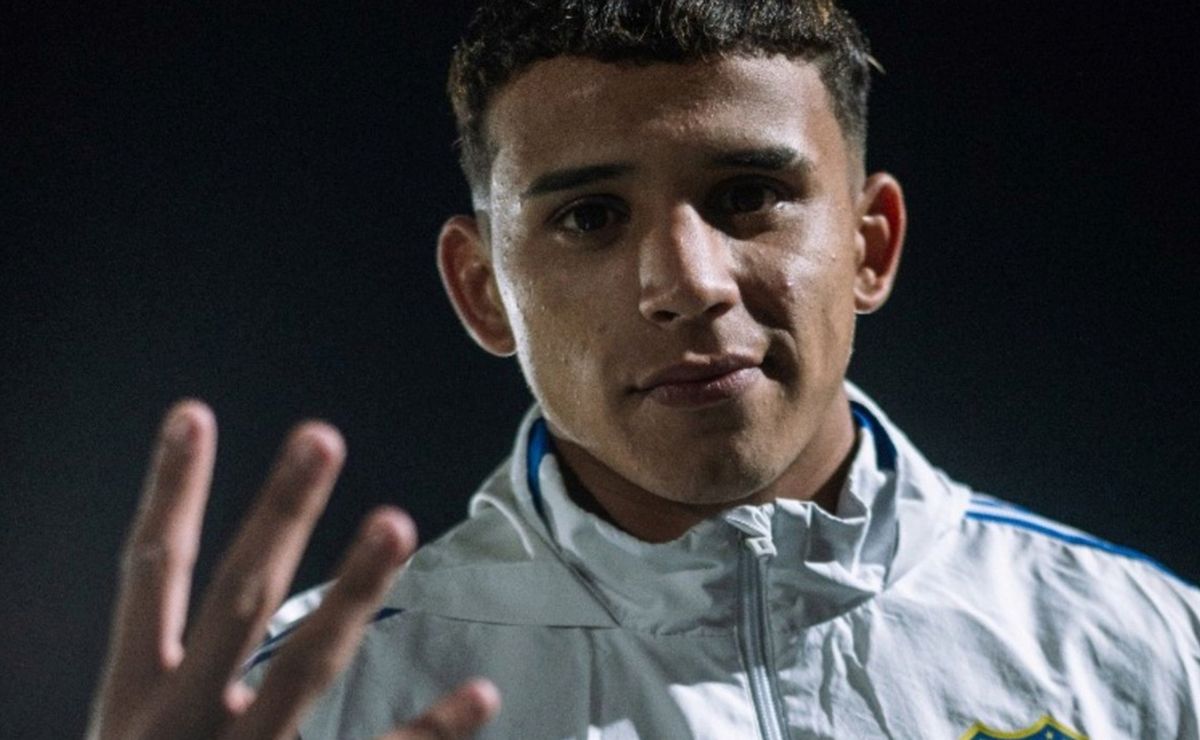 Fue dirigido por Chipi Barijho, se levanta 5 AM para entrenar y marcó 4 ...