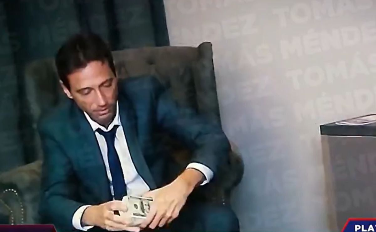 La cámara oculta a Marcelo Moretti recibiendo dinero para fichar juveniles en San Lorenzo ...