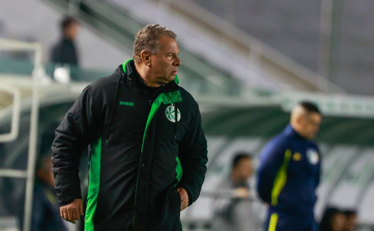 "A ideia é ter um time..."; Celso Roth 'traça plano' no Juventude para ...