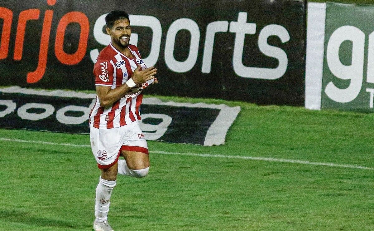 Bryan está recuperado de lesão e vem treinando normalmente com o ...