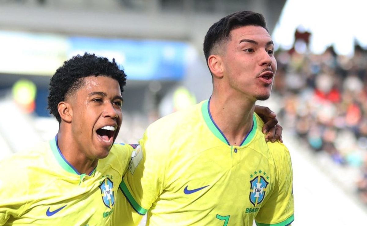 “Reserva imediato do Henrique”; Jean Pedroso ‘dá aula’ no Mundial Sub ...