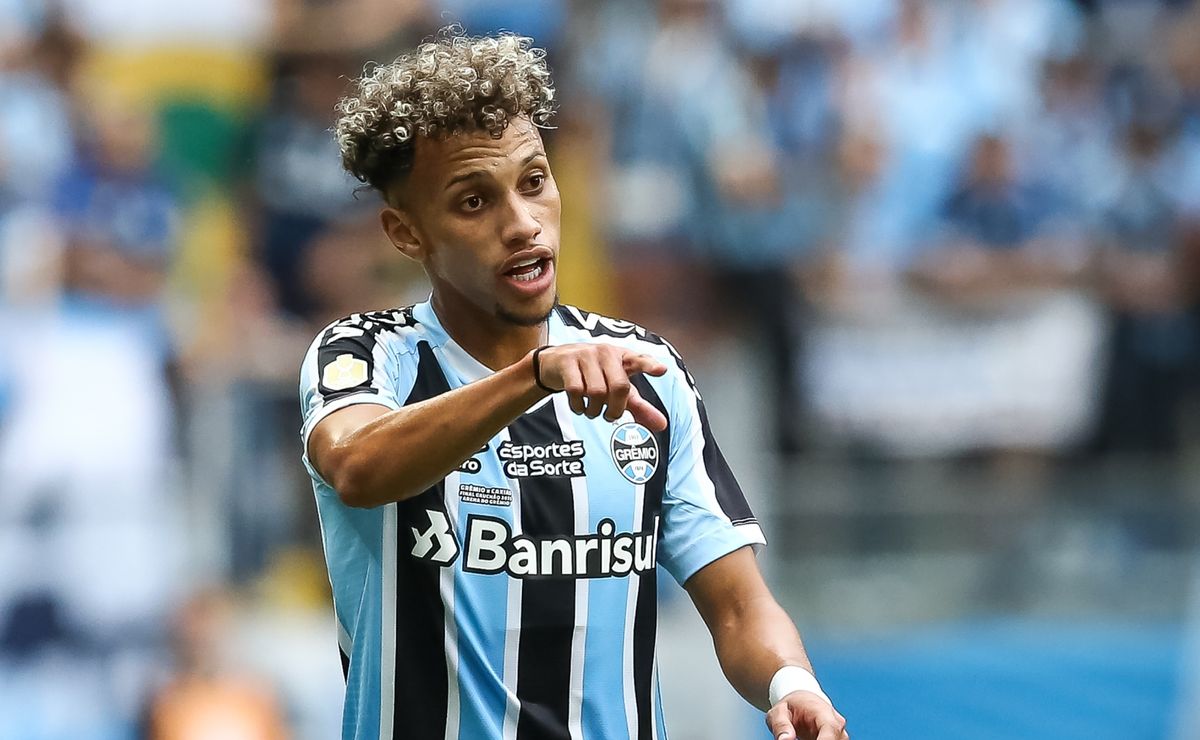 Falou isso ao vivo, diretoria foi comunicada: Bitello se manifesta pela ...