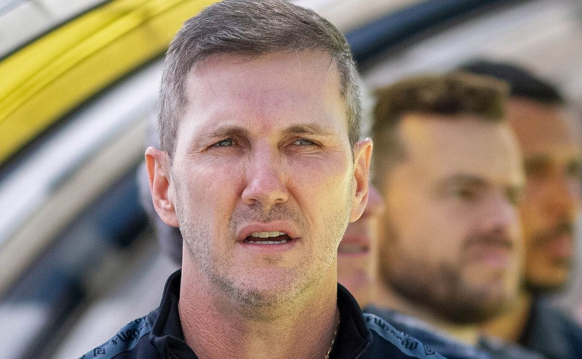 Pressa para assinar, confirmado: Após deixar o Athletico, Turra 'ganha ...