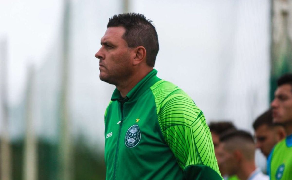 Agora complicou, Kosloski não esperava por essa: Coritiba tem lista ...