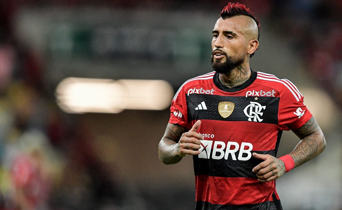 Vasco chegou num acordo com parça de Vidal e ele diz estar "Contente ...