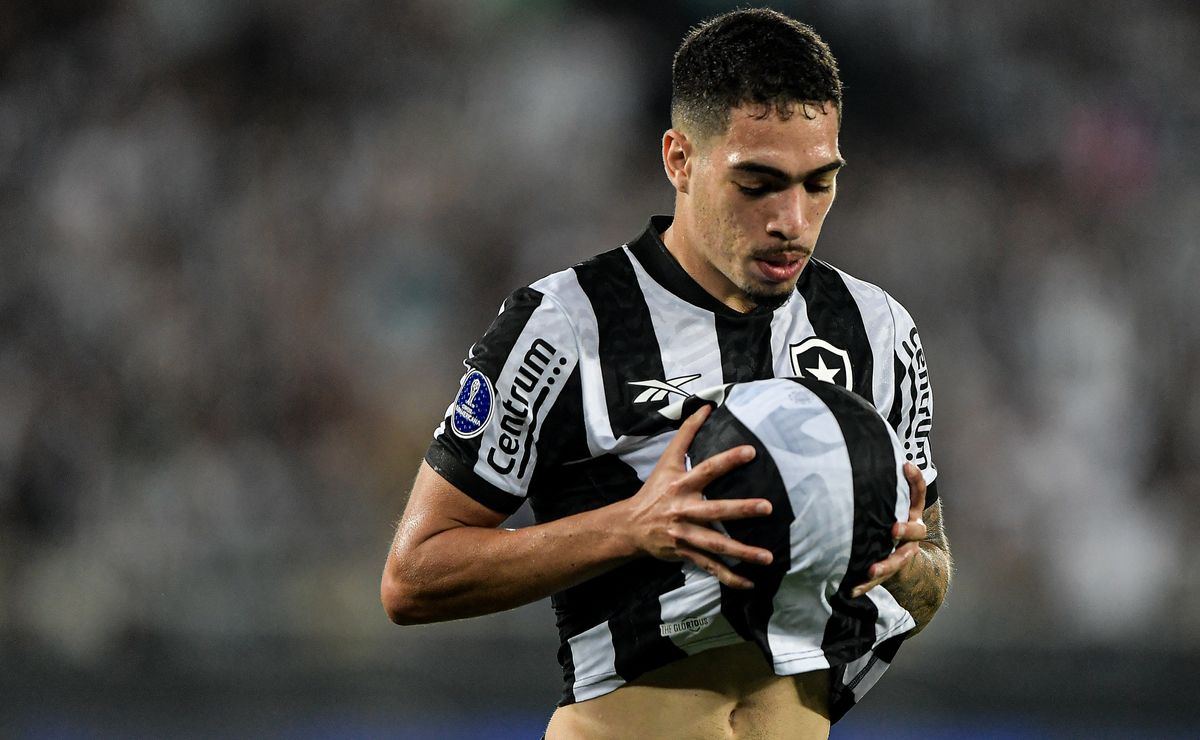 "Fui feliz ali, graças a Deus"; Hugo abre caminhos para virada do ...