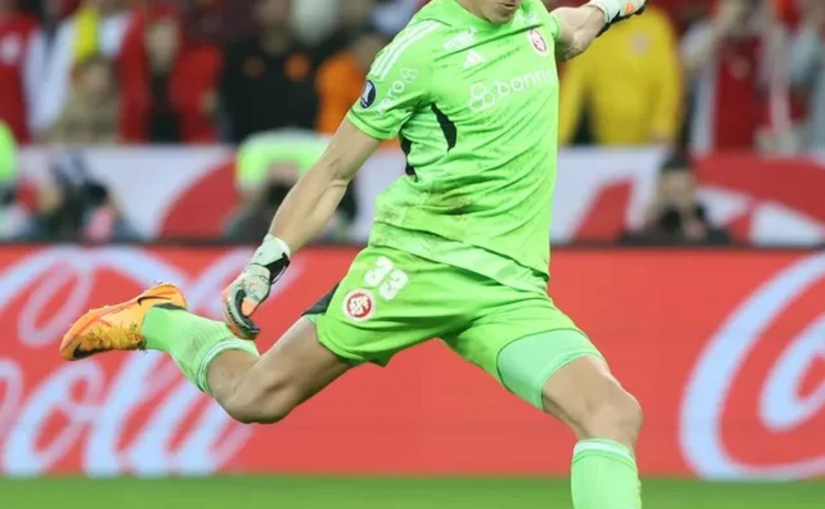 Sergio Rochet, toma decisão de última hora e 'barra' Vitão na vitória ...