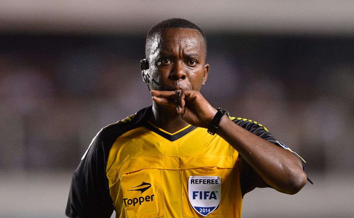 Meteu essa no ao vivo: Paulo César de Oliveira dá razão as críticas do ...