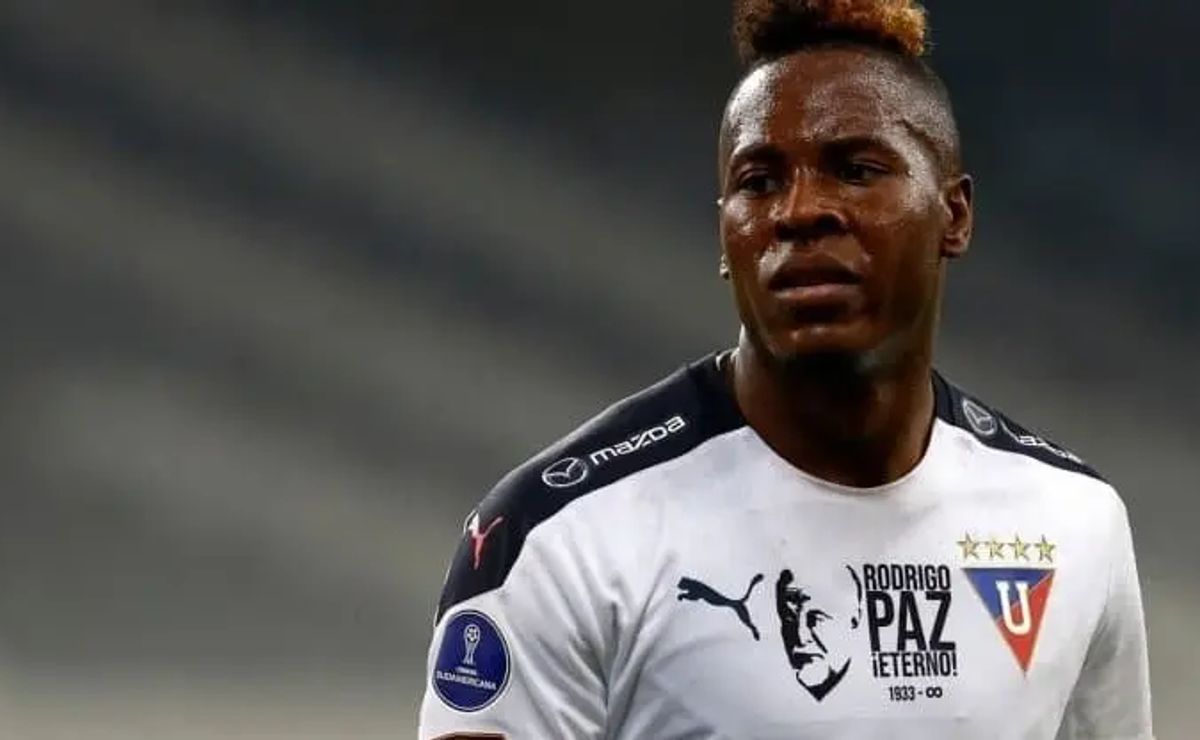 "Como ele aprendeu a jogar em 1 ano?"; Jhojan Julio ACABA com o São ...