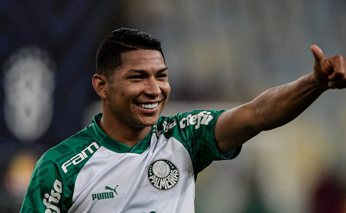 “Rony no Flamengo + 52 milhões em troca de...”; Torcida do Palmeiras ...