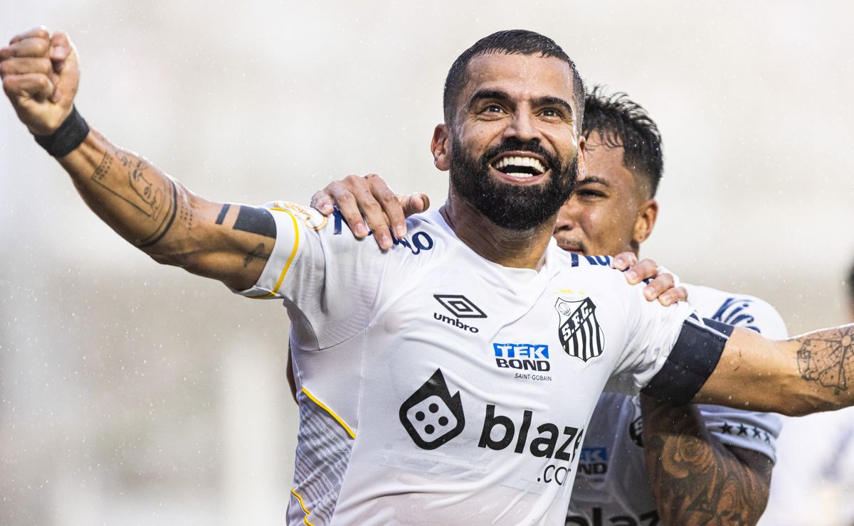 “Nossa equipe precisa dele”; Rincón rasga ELOGIOS a meio-campista do Santos e ressalta a ...