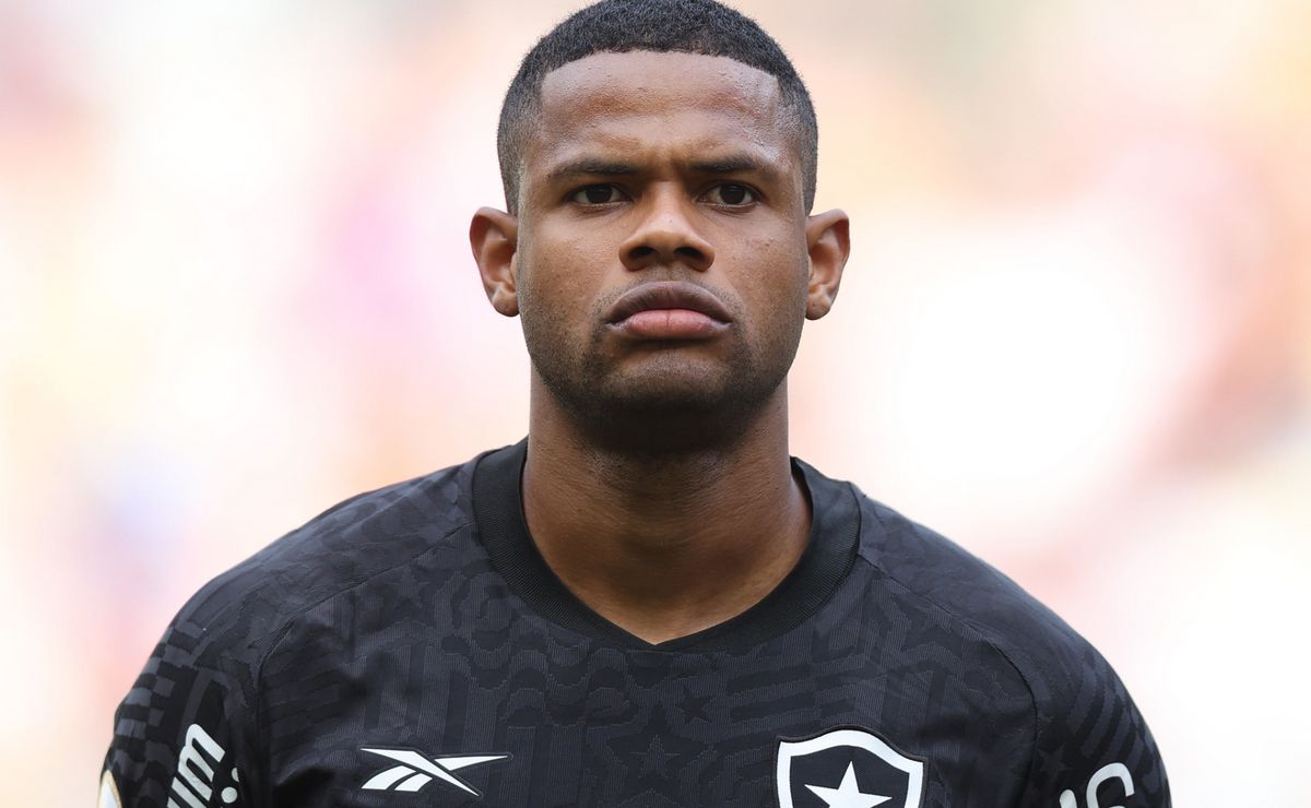 Foi confirmado, nem os jogadores entenderam isso: Júnior Santos expõe ...