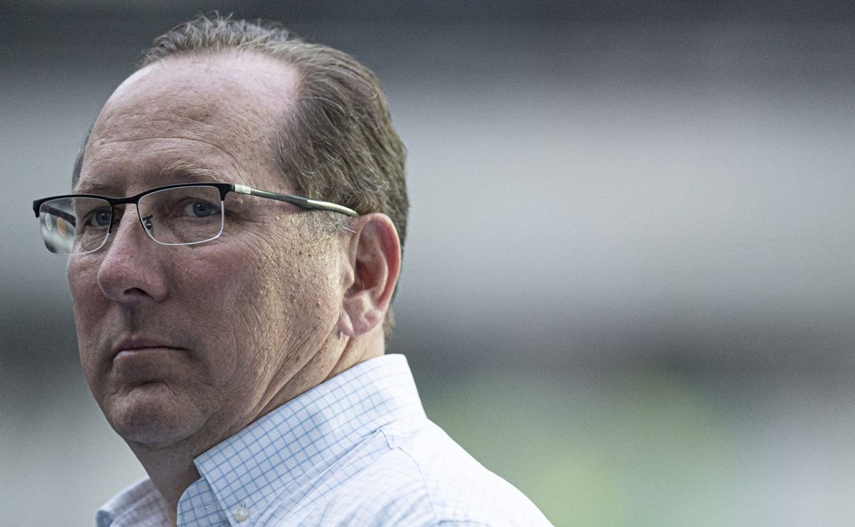 Epa, pera lá: John Textor vai a CBF questionar DECISÃO POLÊMICA da ...