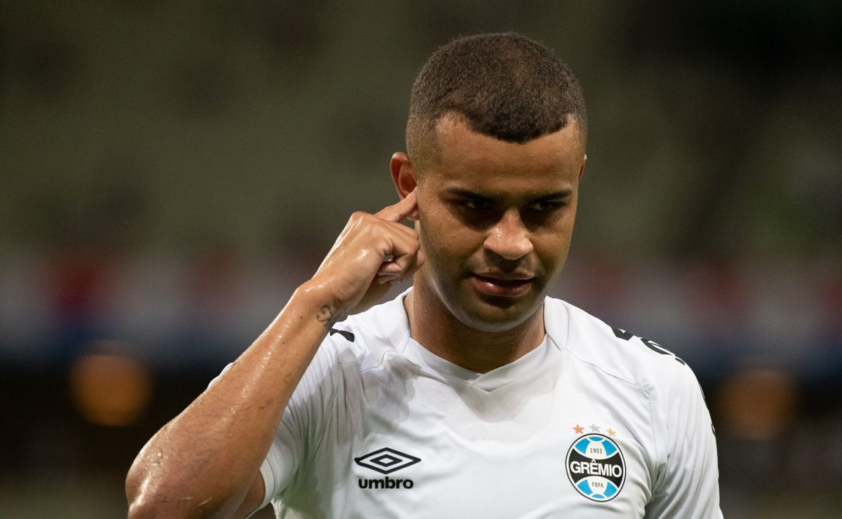 R$ 7 milhões, R$ 150 mil por mês durante dois anos de contrato: Alisson ...