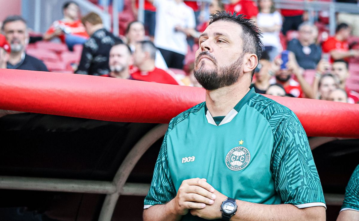 A única opção é ele, problema sério no time: Kosloski perde dois ...