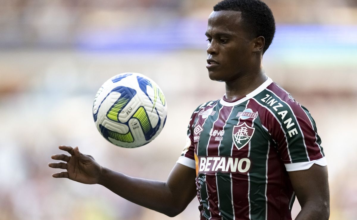 Não teve medo de falar isso AO VIVO: Empresário de Árias abre o jogo e ...