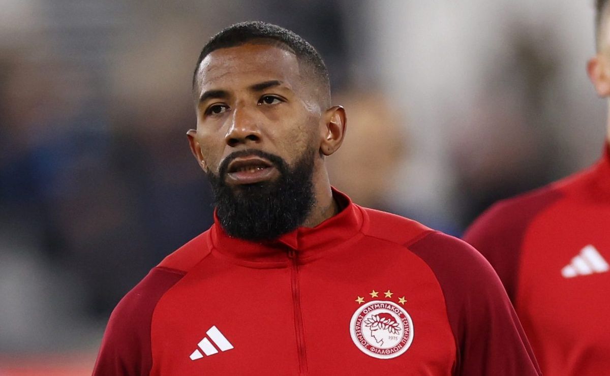 Aconteceu com Rodinei na Grécia: Torcida do Flamengo fica chocada com ...