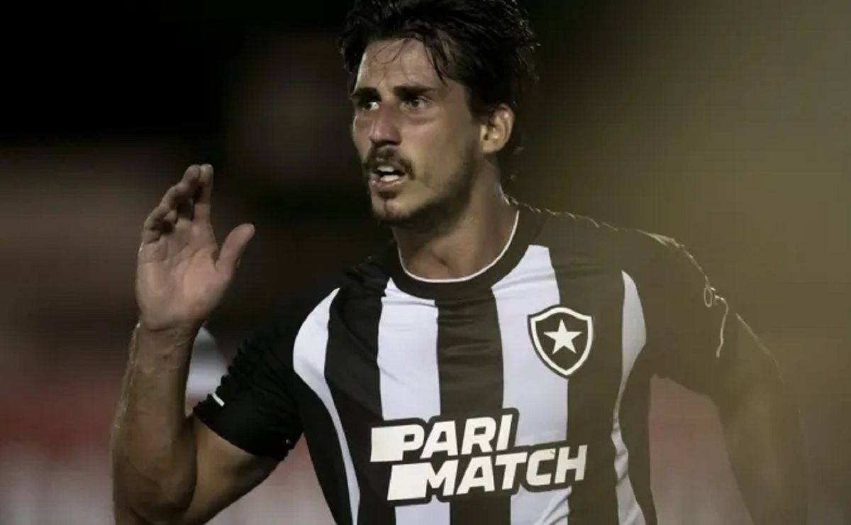 Gabriel Pires se torna alvo do Fluminense e torcida do Botafogo reage