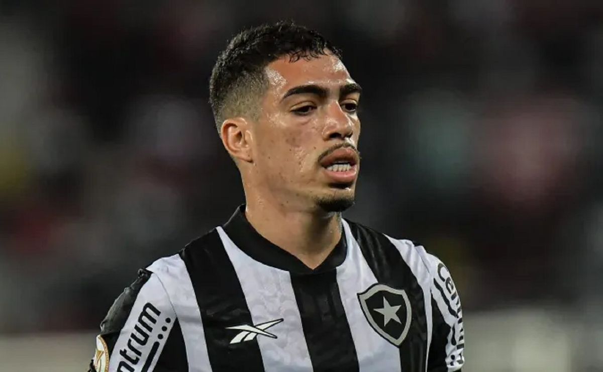 Hugo conquista a confiança de Tiago Nunes no Botafogo, se firmando na ...