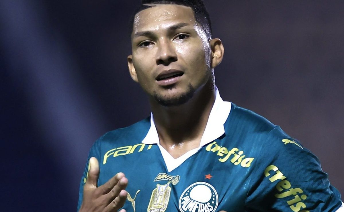 Rony volta a receber contatos para deixar Palmeiras; multa é de R$ 540 ...